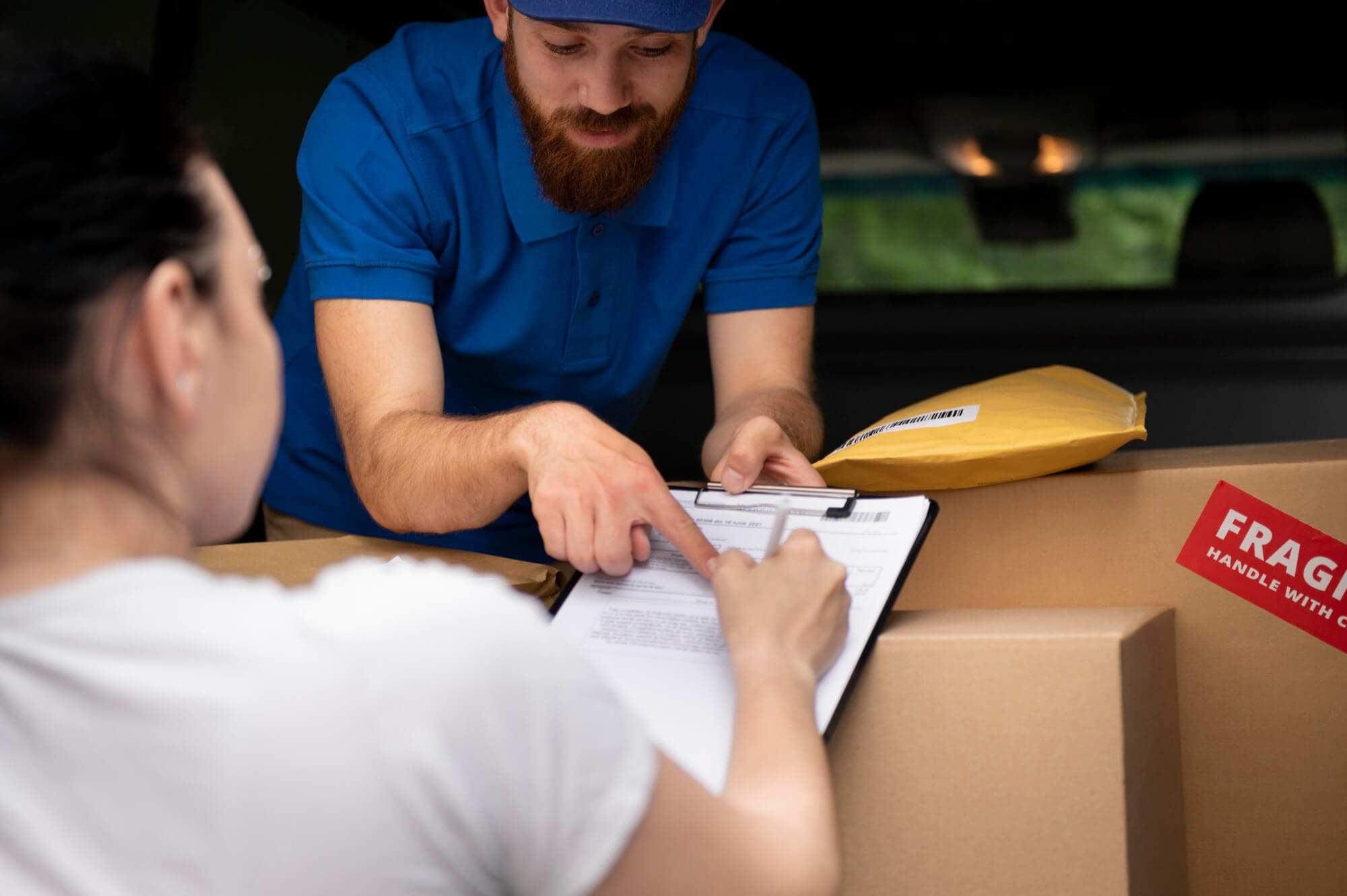 Postal vs. Courier Services: Which Is Right for Your Business? - MC Dispatch
